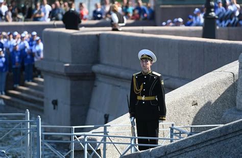 РБК: Минобороны предложило вернуть пилотки офицерам Военно-морского ...