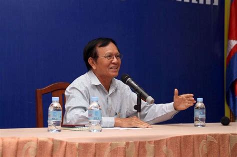 គណបក្សសង្រ្គោះជាតិប្រកាសថា ឯកឧត្តម កឹម សុខា មិនបានគេចខ្លួនទេកំពុងស្ថិតនៅ ស្នាក់ការបក្ស