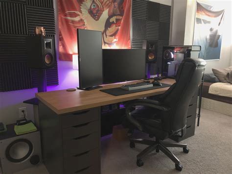 Long time poster First time dual monitor Escritórios de casa modernos Projeto de home