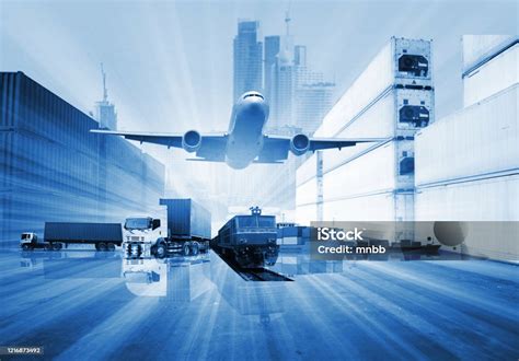 세계 물류 배경 또는 운송 산업 또는 운송 사업 컨테이너화물 선적 트럭 배달 비행기 수입 수출 개념 0명에 대한 스톡 사진 및 기타 이미지 Istock