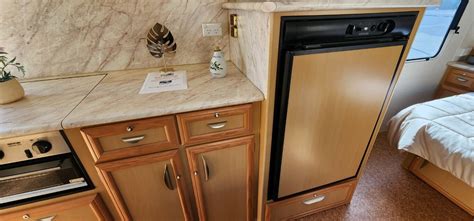 2011 Paramount Classic Full Caravan Caravan King Mandurah