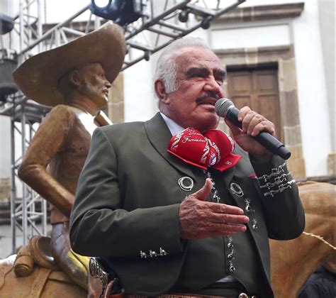 Vicente Fernández Habría Cumplido 83 Años Y Su Familia Lo Recordó De