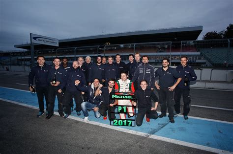 Michael Benyahia Devient Champion Lobservateur Automobiles