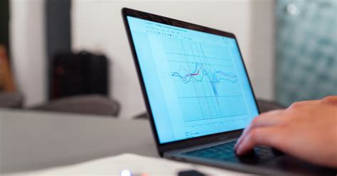 Comparison Guide Integrated Vibration Tilt And Sound Remote Monitoring In Environmental