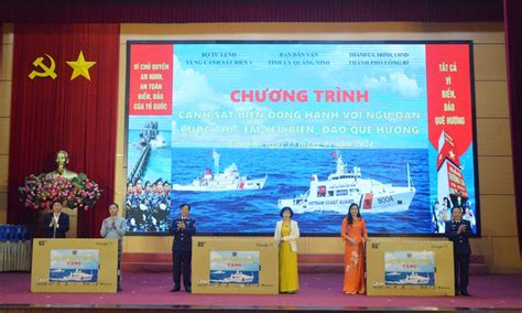 Lan tỏa chương trình “Cảnh sát biển đồng hành với ngư dân” trên đất Mỏ