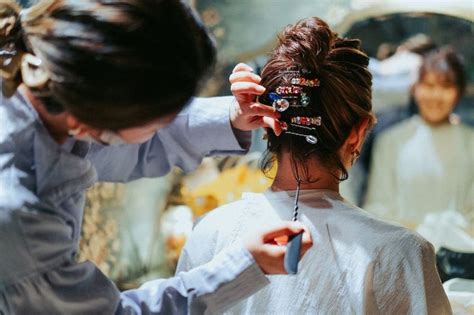 보석 핀으로 장식한 주얼리 박스 같은 브라이덜 헤어 특집♡ Marry