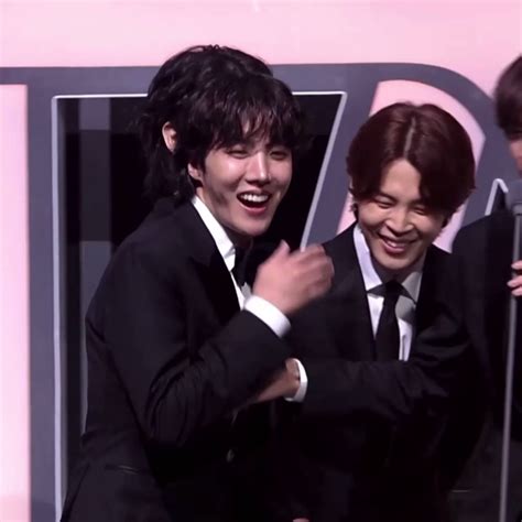 리나 On Twitter 🐿 아미 사랑해애애애애애앵 4tttmkhdqs Twitter