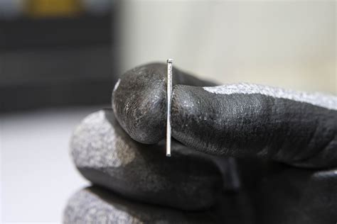 [f30] 합판이나 Mdf 등 판상 형태로 된 목재를 고정할 때 사용하는 타카 타카 인테리어 목수가 핵심적으로 사용하는 공구 List