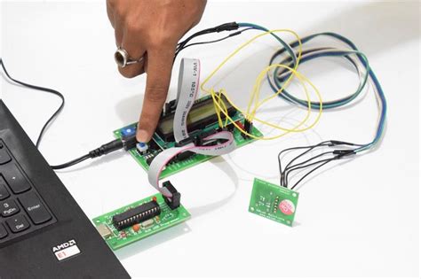 3 Axis Accelerometer Sensor Interfacing With Avr Atmega32