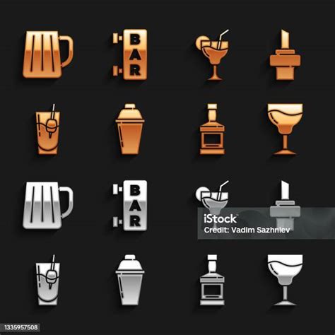 세트 칵테일 셰이커 와인 와인 잔 위스키 병 블러디 메리 맥주 머그잔 바 아이콘이 있는 스트리트 간판세트 벡터 0명에 대한 스톡 벡터 아트 및 기타 이미지 Istock