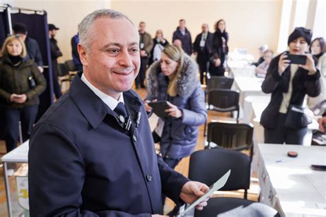 Путин поздравил Гунбу с избранием президентом Абхазии