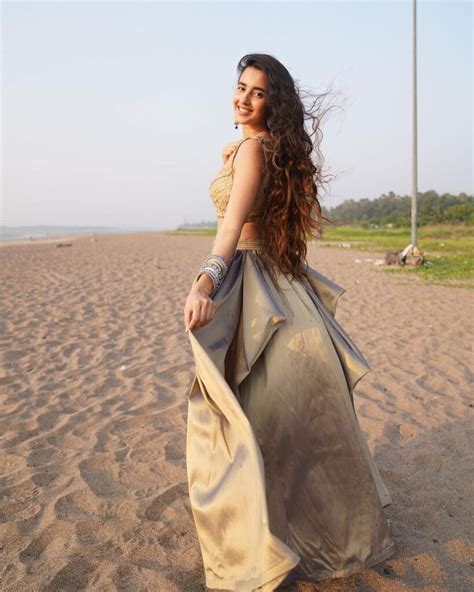 Simrat Kaur Randhawa Instagram Movies Model