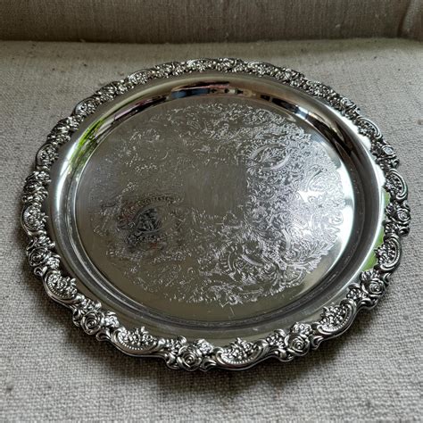 Vintage Oneida Usa Rose Song Ornate Rose And Scroll Motif Scalloped 12