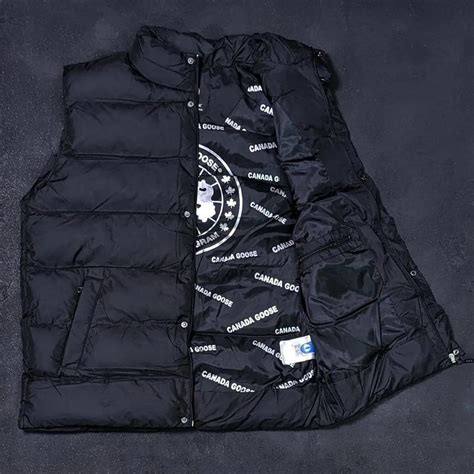 Жилетка — цена 2600 грн в каталоге Жилетки Купить мужские вещи по доступной цене на Шафе