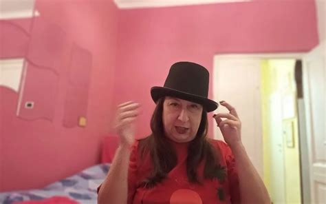 Veronica Rossi आधिकारिक अपने प्रशंसकों का परिचय हॉट हॉट नई क्लिप से