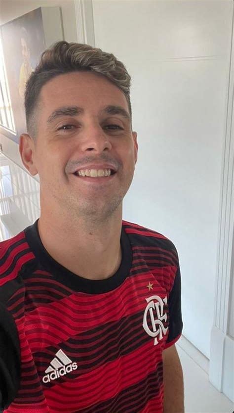 Alvo Do Flamengo Oscar Revela Que Pode Treinar Em Clube Do Brasil
