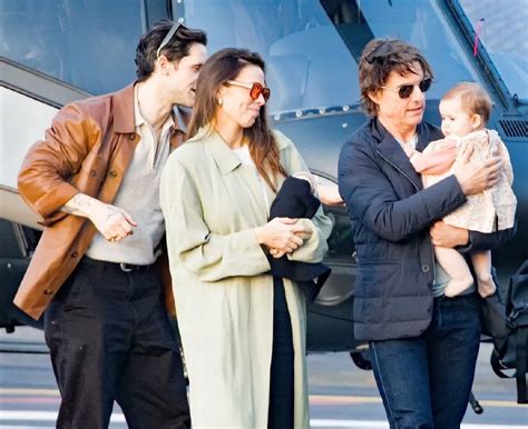 Best 13 Tom Cruise Poses With Son Connor And Daughter Bella In Rare Pic