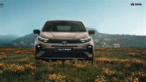 Tata Altroz New Vs Old Features Design Safety Car News The