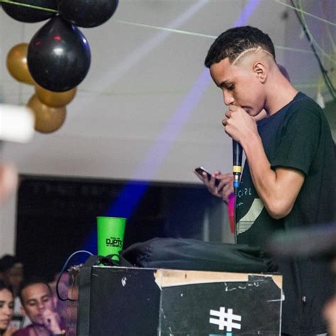 Stream Mc Moana Mc Lucy Me Bota De Me Ouve Gemendo Vs Soca Essa Porra Direito Dj Lc