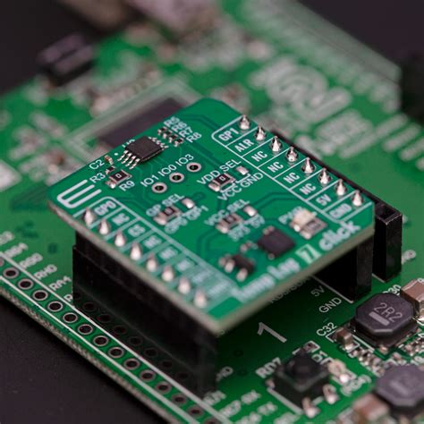 Temp Log 7 Click Tmp1826 Precision Temperature Logger Module