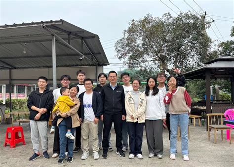 中南大学 蒋崇文