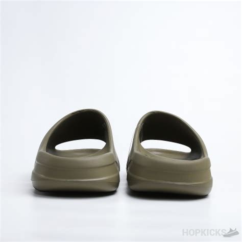 Yeezy Slide Pure First Release