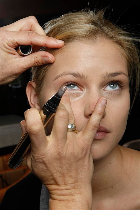 Makeup Tricks For Eye Bags Saubhaya Makeup