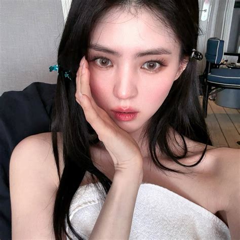 한소희 팬미팅 투어 앞두고 ‘제78회 칸 국제 영화제 참석 근황