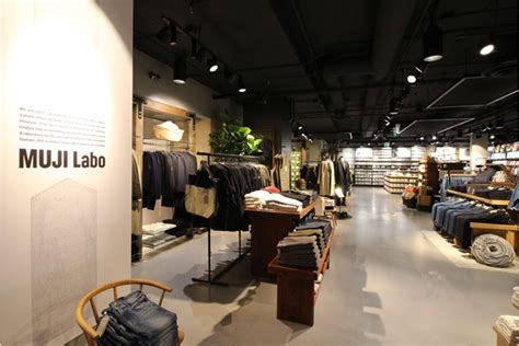 » Muji store, Vancouver – Canada
