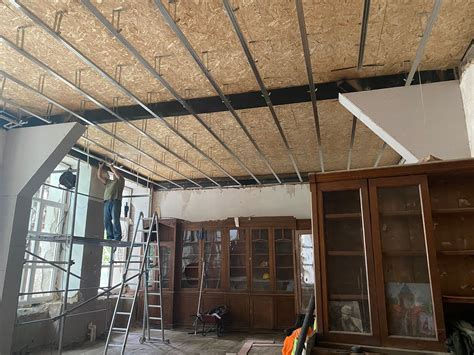 თბილისის ილია ჭავჭავაძის სახელობის N23 საჯარო სკოლა დღის იუბილარები