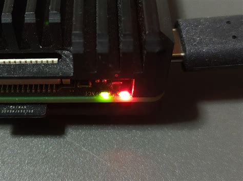 試行錯誤な日々 Raspberry Piのledを消す