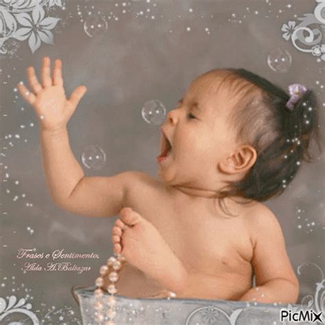 Bebe Bocejando   De Born Tenor