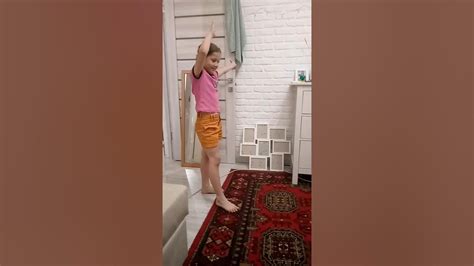 Я занимаюсь гимнастикой Youtube