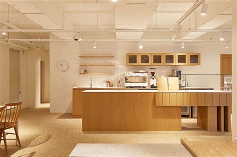 간결한 디자인의 미니멀한 15평 카페 인테리어 Cafe Counter Bakery Shop Design Coffee Shop
