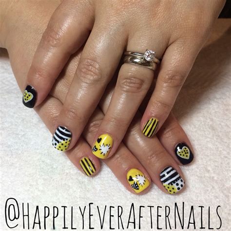 Black And Yellow Shellac Mani On Nubia Nails Shellac Mani