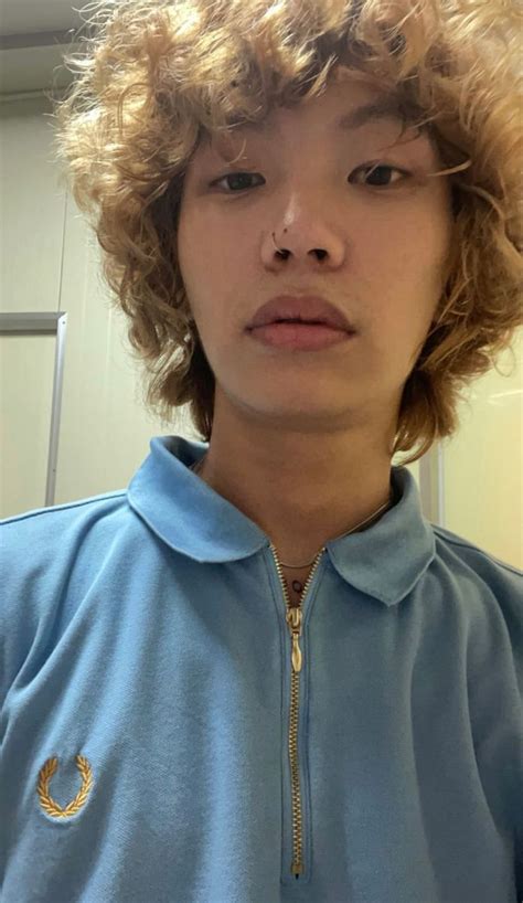 Pin By Zariah On Goopy Shot Hair Styles Pretty People Hip Hop Singers