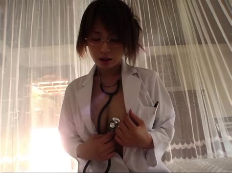 Nozomi Takeuchi Sexy Private Doctor Giving A Special Treatment In