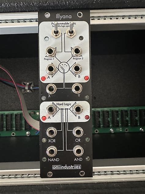 Omniindustriies Illyana 2019 Black Reverb