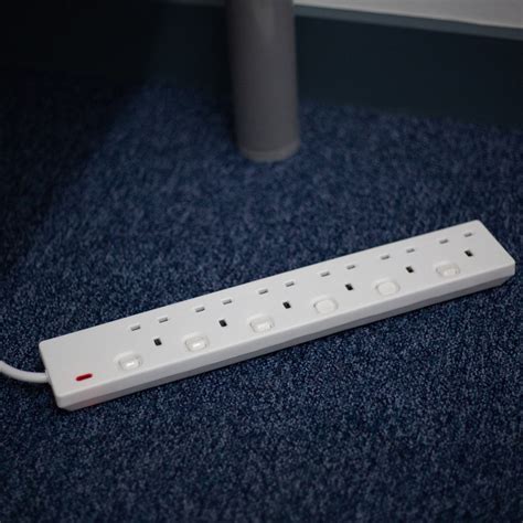 Switched Extension Lead Gang M Toolstation