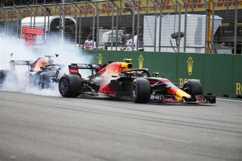 Csapatutasítást alkalmazhat a Red Bull
