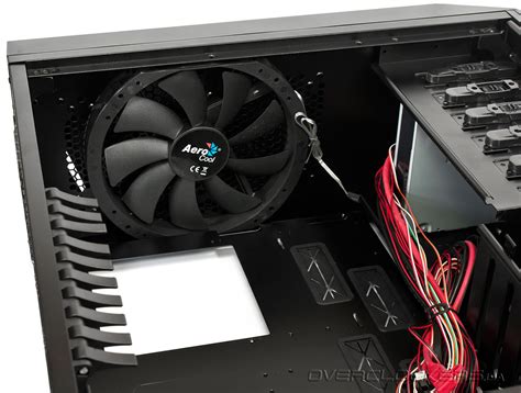 Хищник без чужих. Обзор корпуса AeroCool XPredator Black