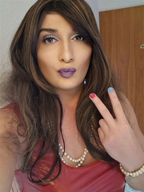 Sexy Trans In Red Latex 26 Nude Pics Xhamster