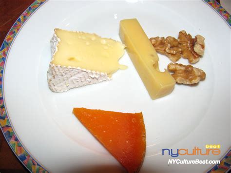 세계의 치즈 프랑스 프로마쥬fromage 브리 까망베르 콩테 로크포르 뮌스터 Food And Drink Nyculturebeat