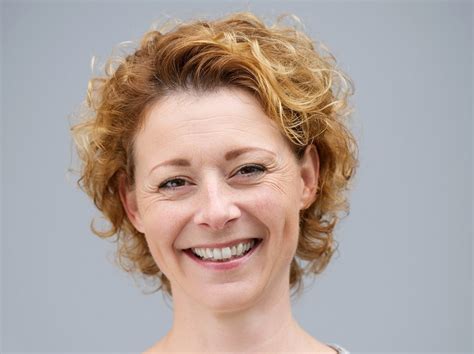 15 Perfect Short Permed Hairstyles For Women Over 50 To Pull Off