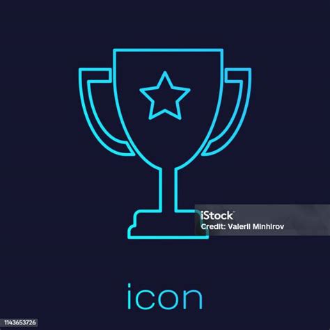 파란색 배경에 고립 된 청록색 트로피 컵 라인 아이콘입니다 어워드 기호입니다 챔피언 컵 아이콘입니다 벡터 일러스트 금속에 대한 스톡 벡터 아트 및 기타 이미지 Istock