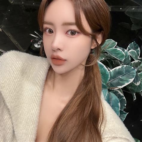 26도헤어 산곡점 리프컷 솜브레 레이어드컷 안녕하세요 26도헤어 산곡점입니다 ⛄ ୨୧•͈ᴗ•͈ 🤍 🎗 Cut 태슬컷 🎗 Color 헤이즐넛브라운 🎗