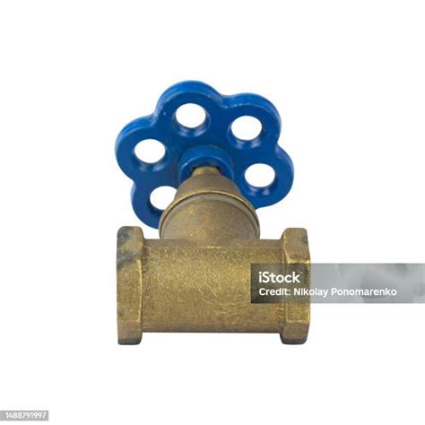 수도꼭지 파이프 연결 밸브 배경에서 분리된 황동 파이프 게이트 밸브 0명에 대한 스톡 사진 및 기타 이미지 0명 건설 산업 건축하기 Istock