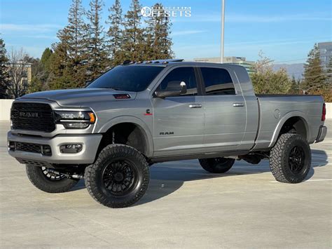 2022 Ram 2500 With 20x10 18 Xd Xd857 And 37135r20 Nitto Ridge