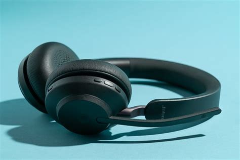 The Best Wireless Headset For Work In Reviews By Wirecutter