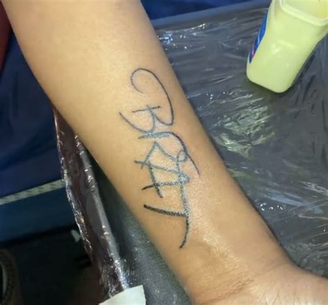 Brat Tattoo Dope Tattoos For Women Cute Hand Tattoos Pretty Hand Tattoos